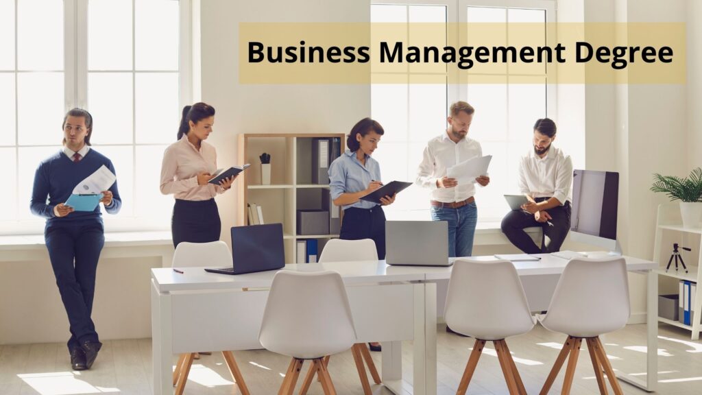 5 Careers for Business Management Degree Graduates | 'Monomousumi'