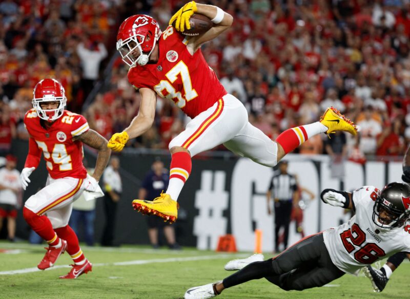 Exploring the Popularity of NFL Streams Among Football Fans | 'Monomousumi'